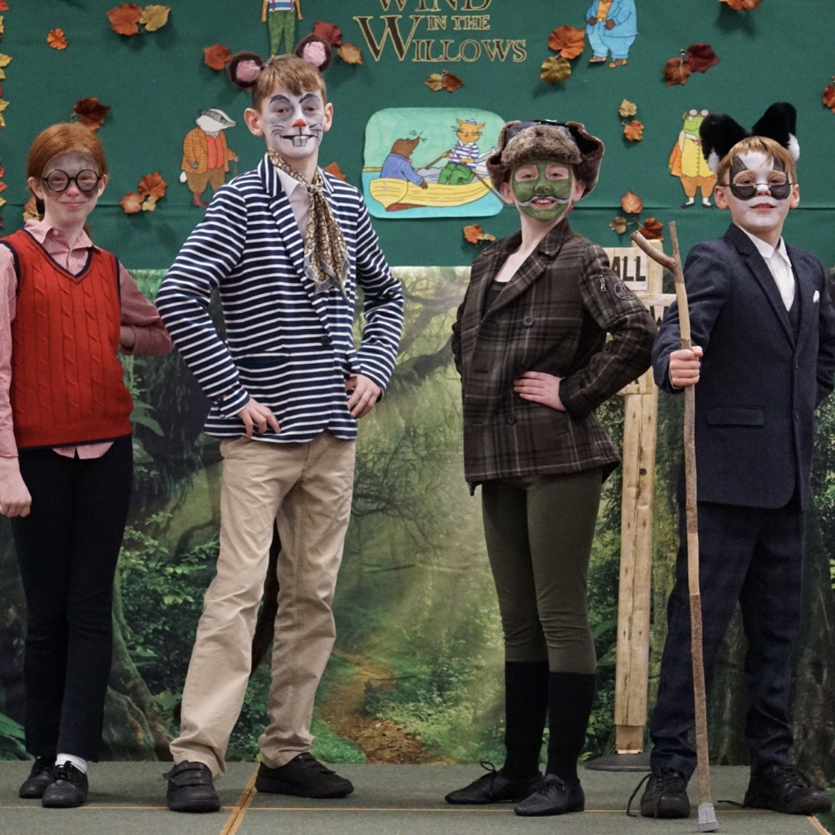 Heatherside Junior School - Wonderful Wind in the Willows!
